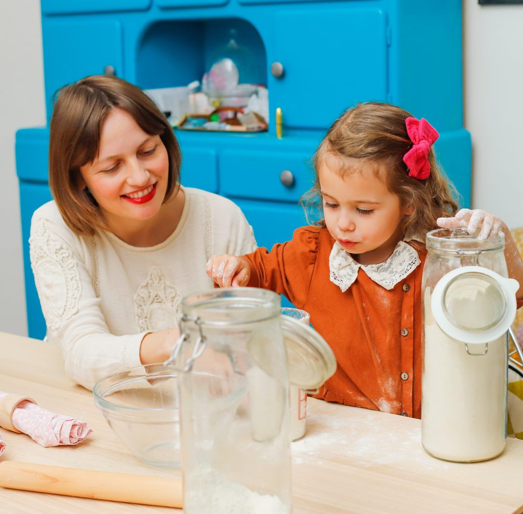 12 activités à faire à la maison avec ses enfants - With a love like ...